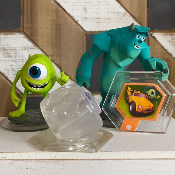 Disney | Toys | Disney Infinity Mike Wazowski Sully Power Disc Crystal | Poshmark